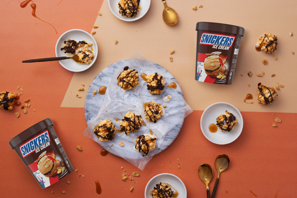 BOUCHÉES GLACÉES AU SNICKERS.